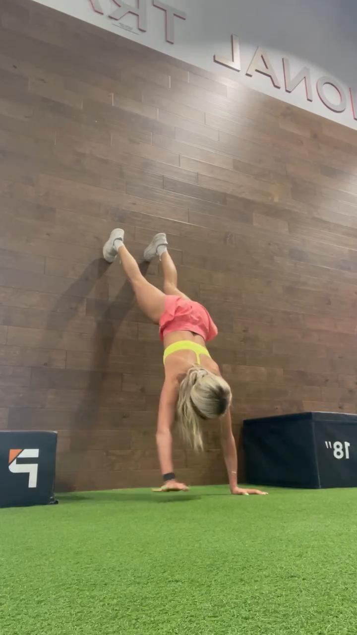 Playbook - Tori Elizabeth Fit - Tuesday Quads (Home)