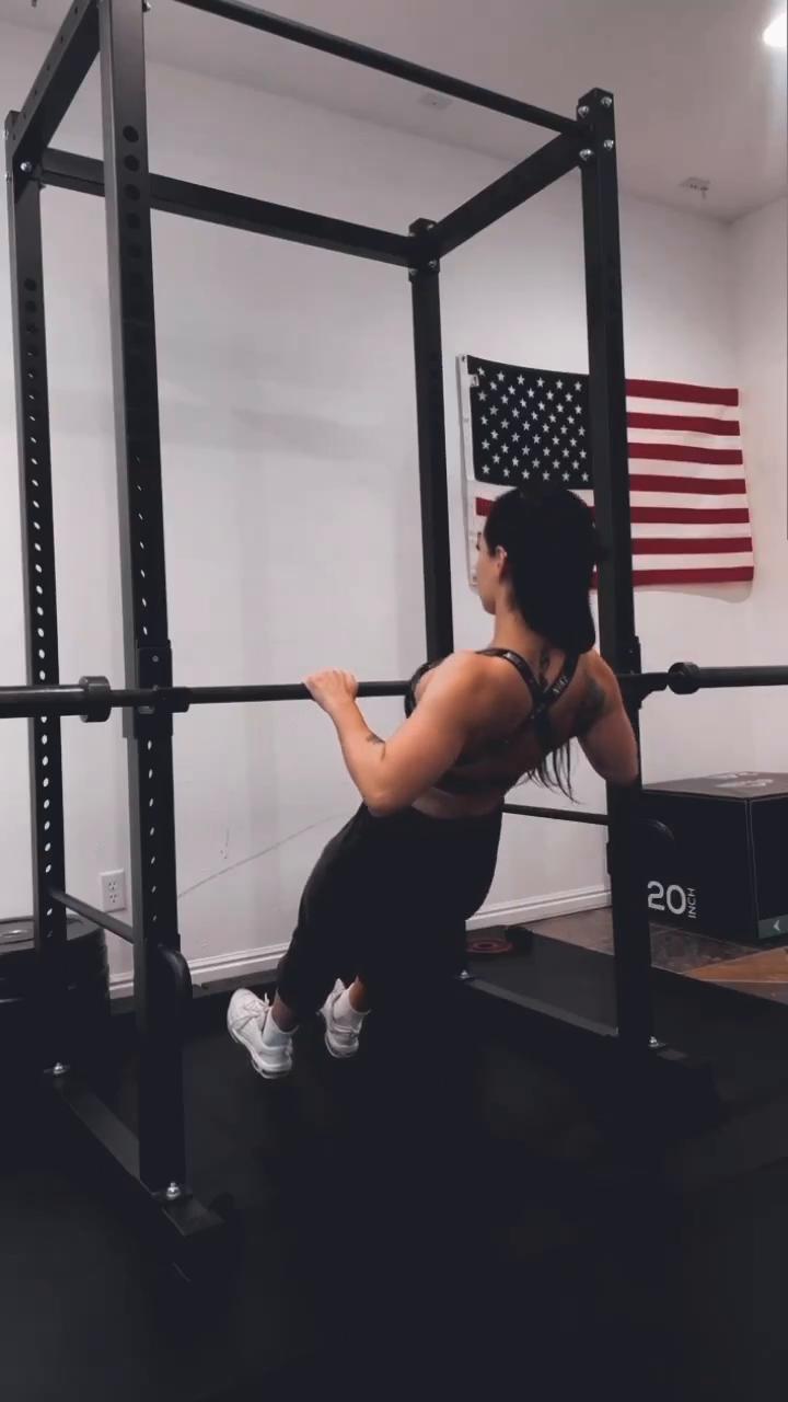 Taylor Hansen - Trainer & Lifestyle Coach
