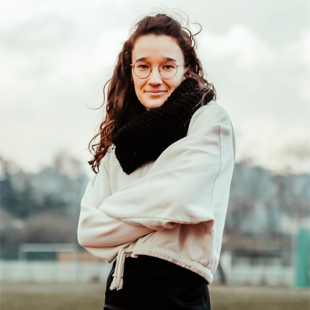 Shuffle Léa - Shuffle and Yoga Teacher