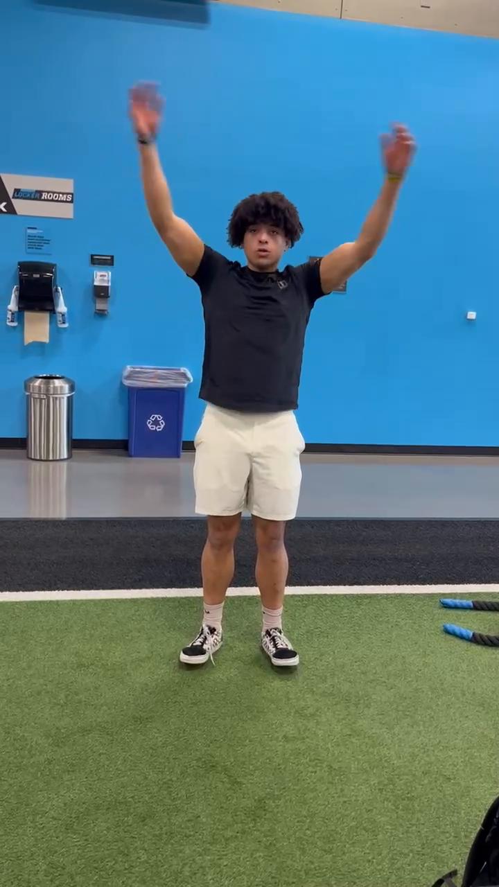 Playbook - Vision Twins - Flutter Kicks (Abs)