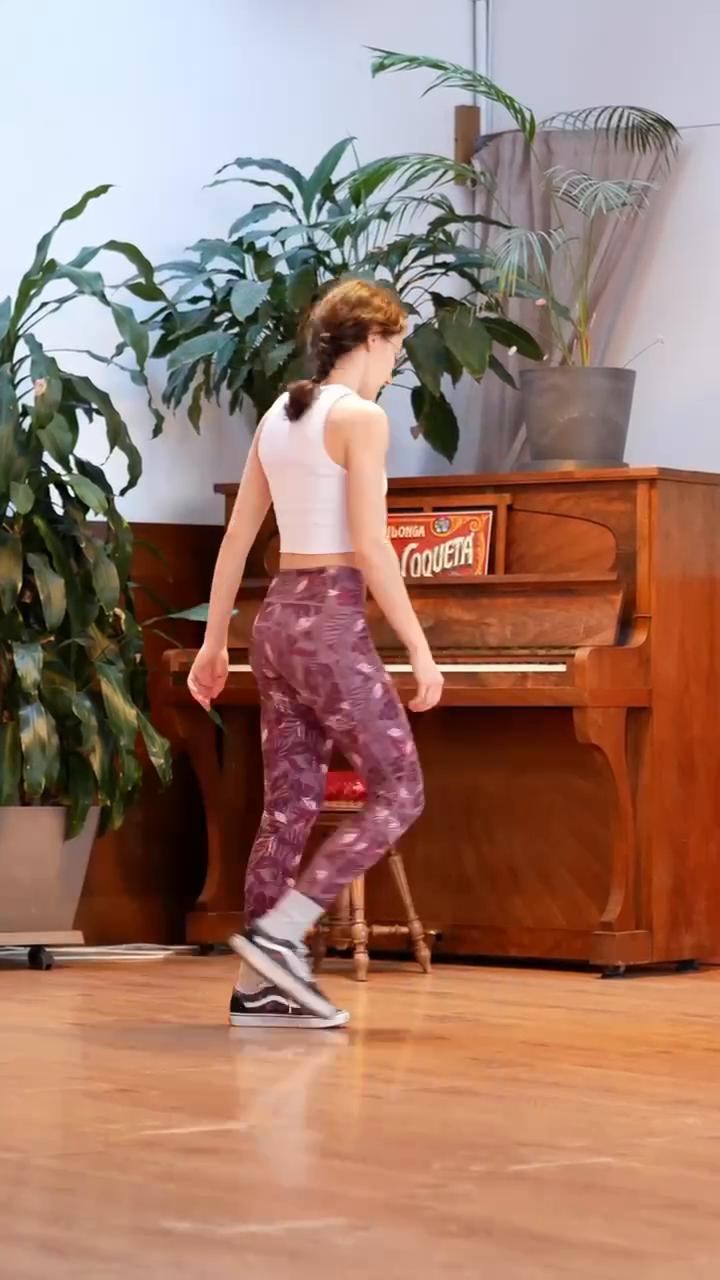 Playbook - Shuffle Léa - Running Man Variations