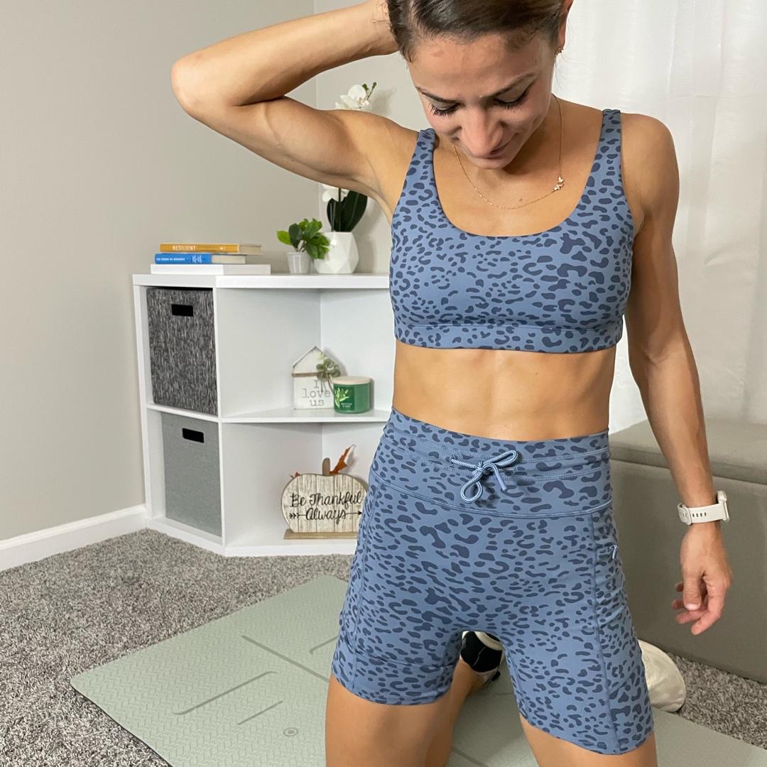 Klabera Komini - Fitness Trainer & Pro Figure Skater