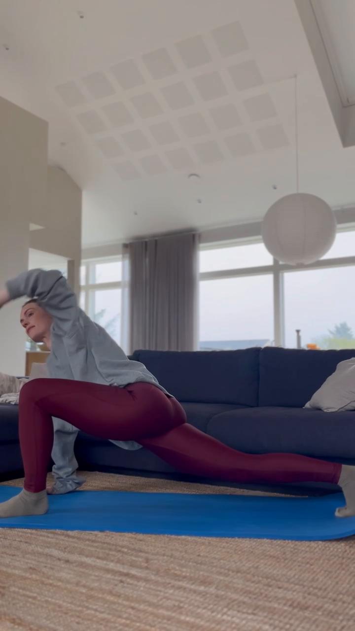 Playbook - Fit with Josephine Sander - Fullbody warm up