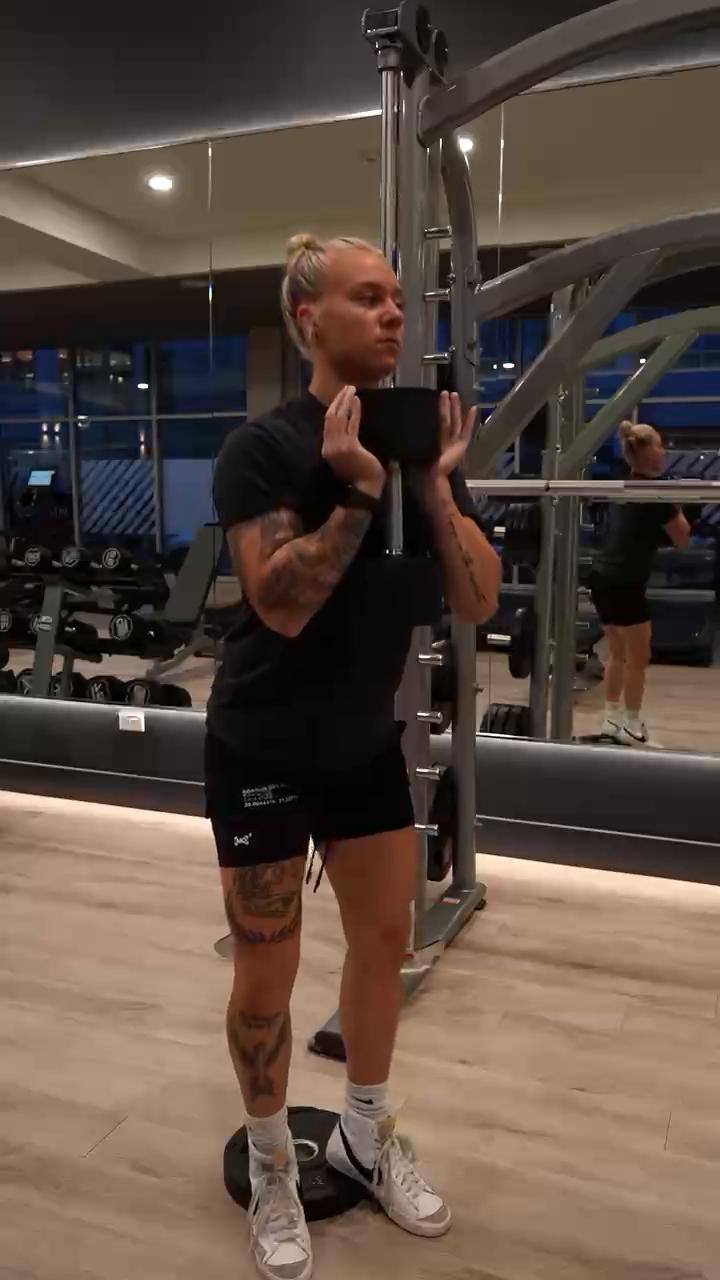 Playbook - Ellen Nieman - W1/D1 Upper Body 1