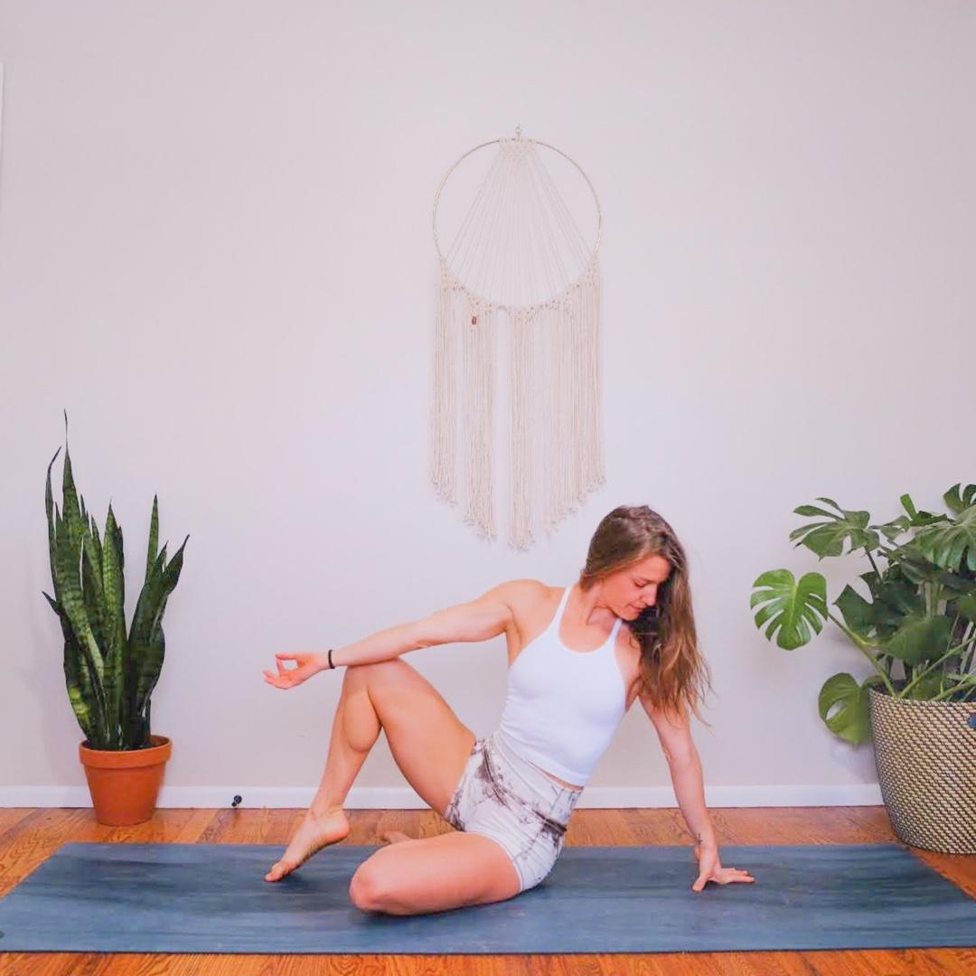 Feel good stretch&flow by Molly Tate