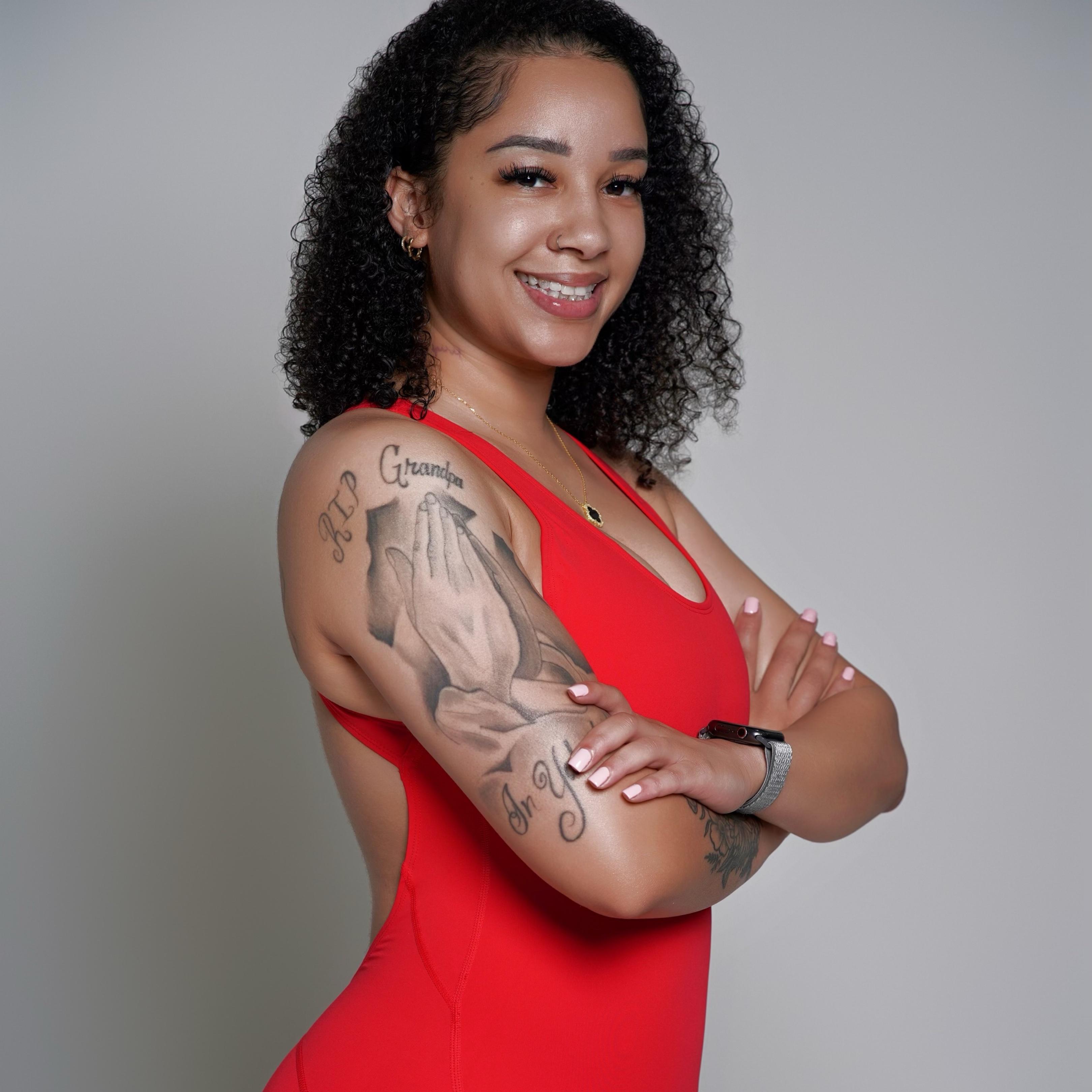 Danielle Mills App - Fitness Influencer