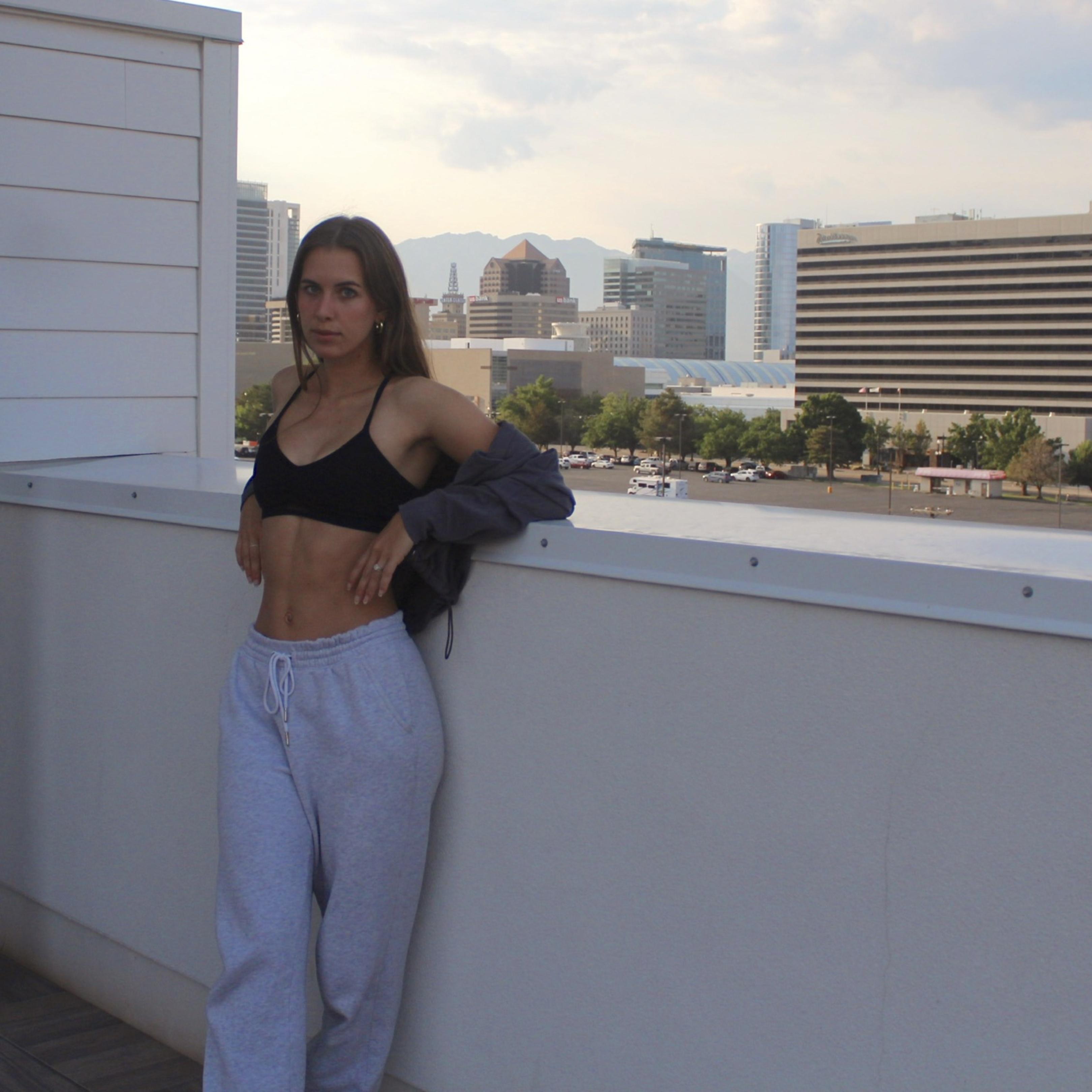 Catie Strong App - Personal Trainer