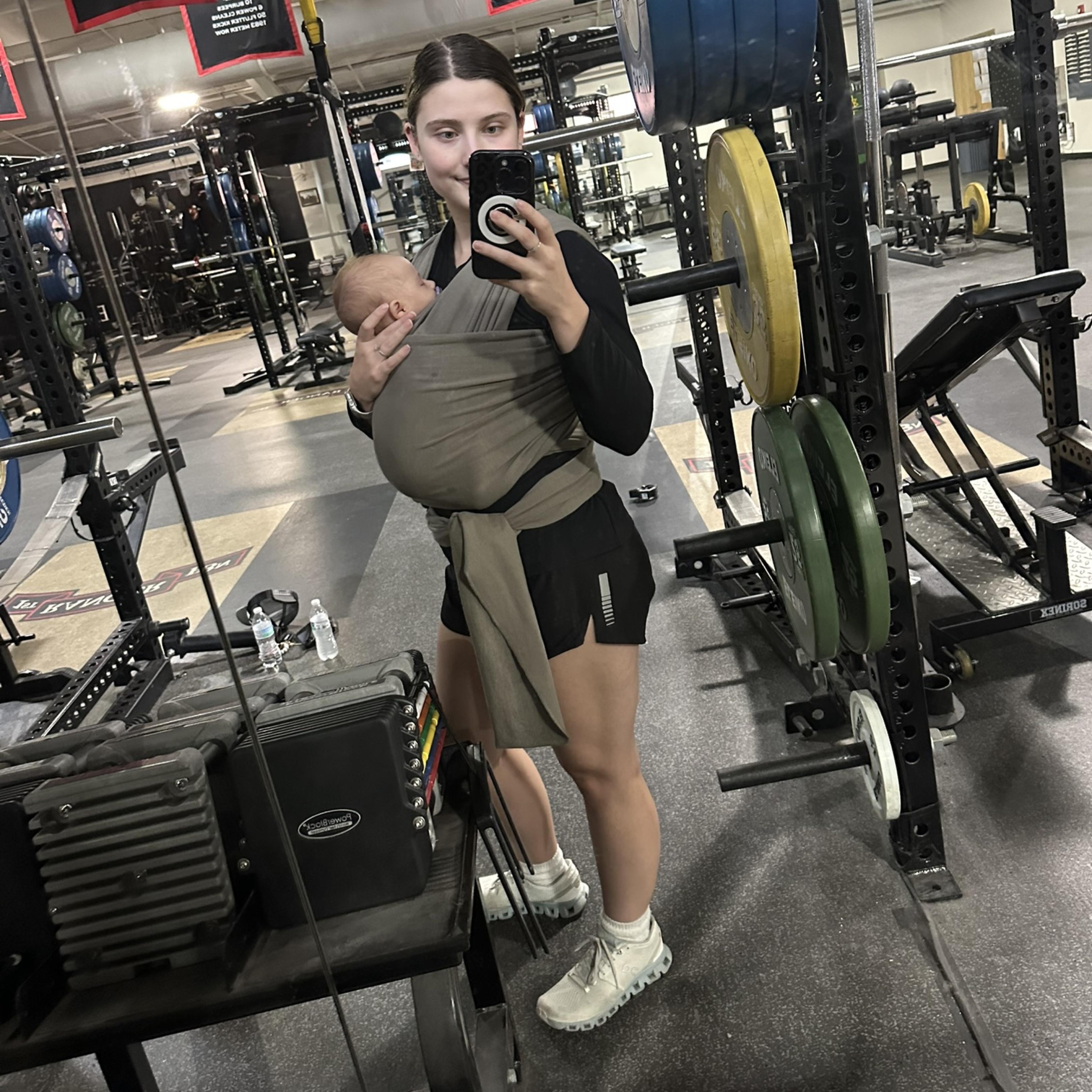 Alexa Hefner - Personal trainer