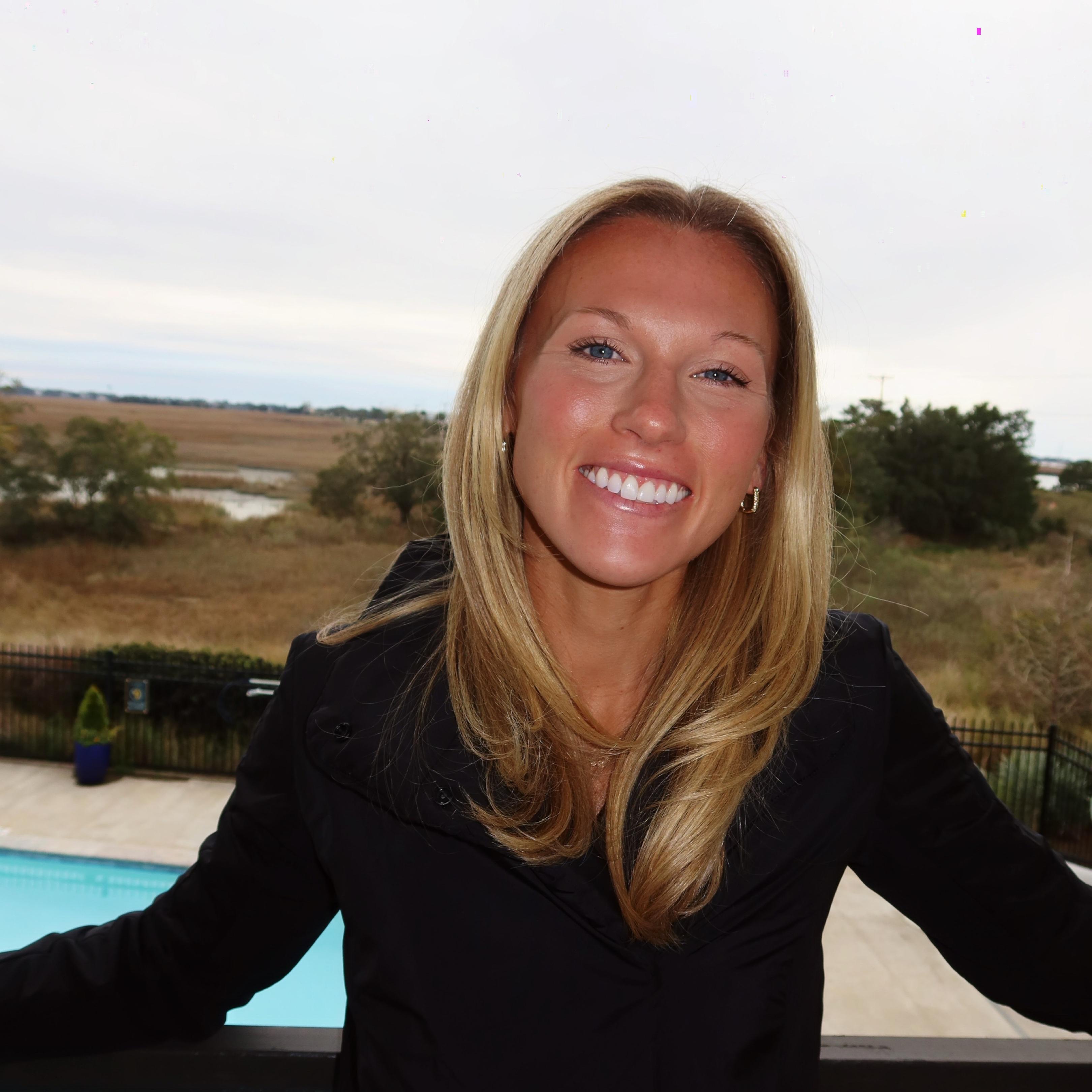 Hanna Sellinger App - CPT & Professional Fitness Instructor